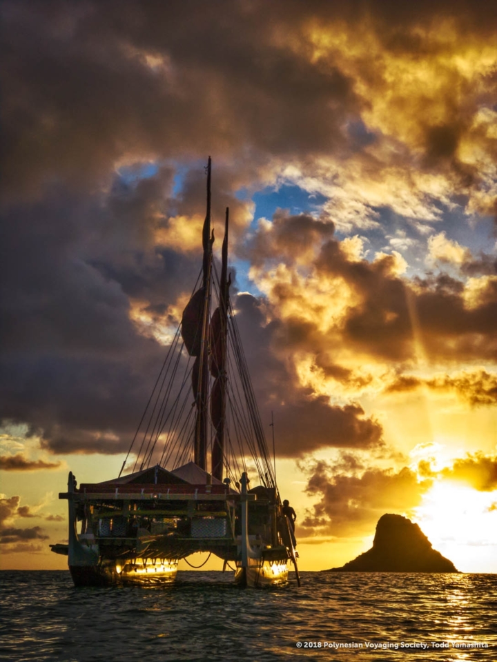 Hōkūleʻa — Hōkūleʻa to Return to Birthplace During Hakipuʻu Canoe ...